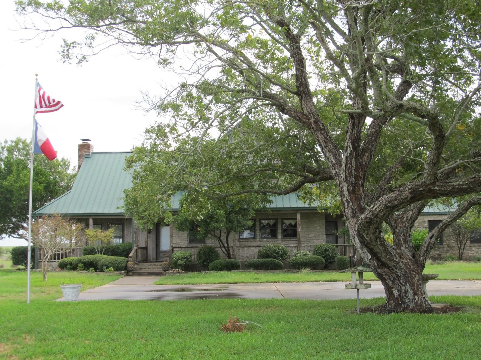 1941 County Road 229, Schulenburg, TX 78956 | Land and Farm