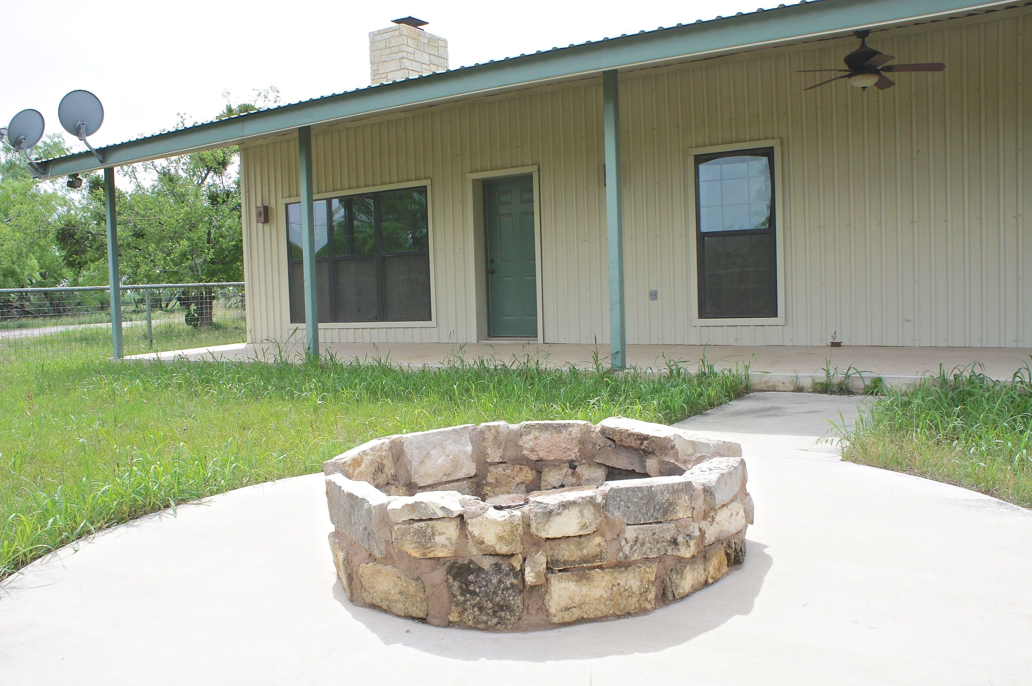 10176 FM 503, Voss, TX 76888 | Land and Farm