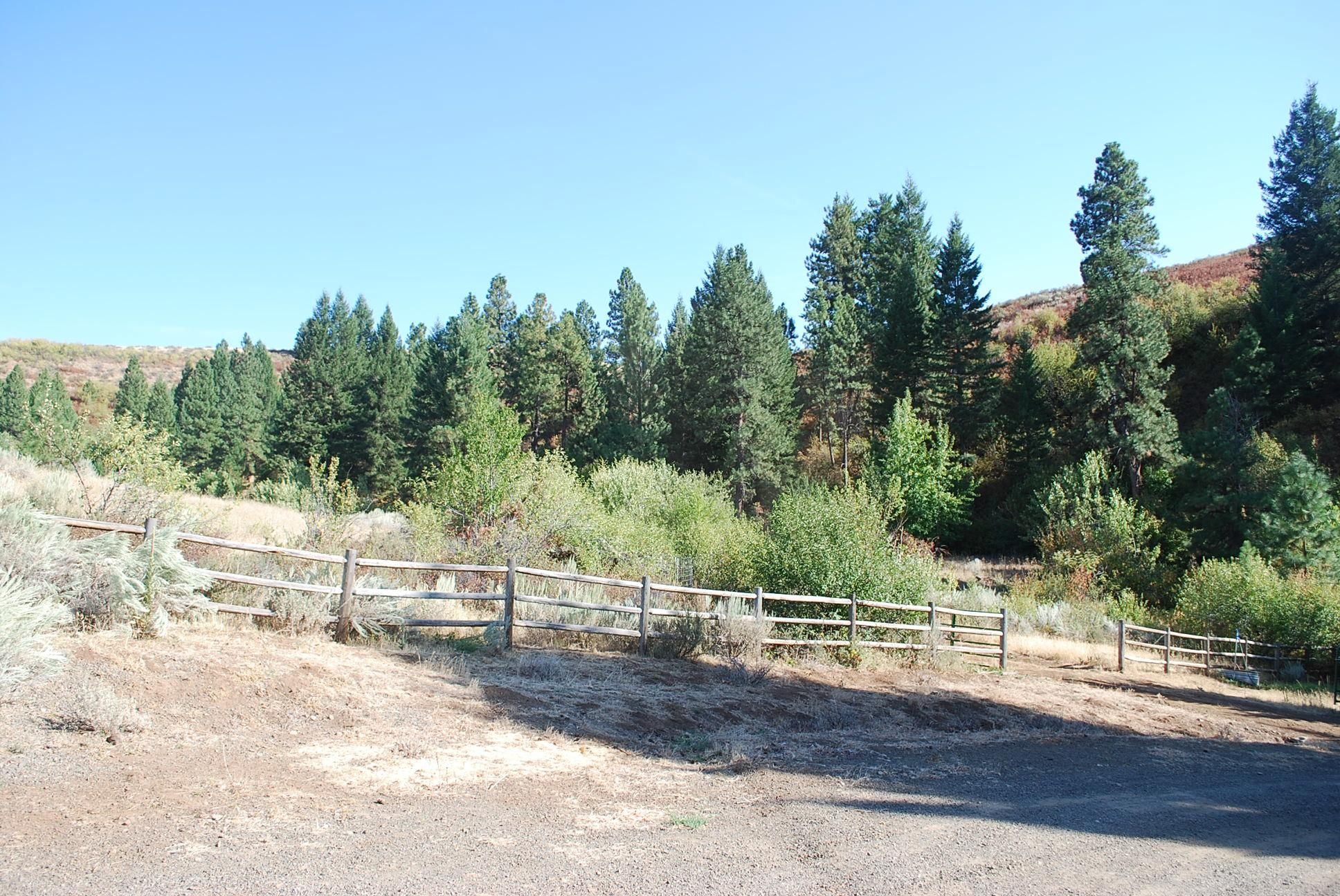 1892 Exeter, Council, ID 83612 | Land and Farm