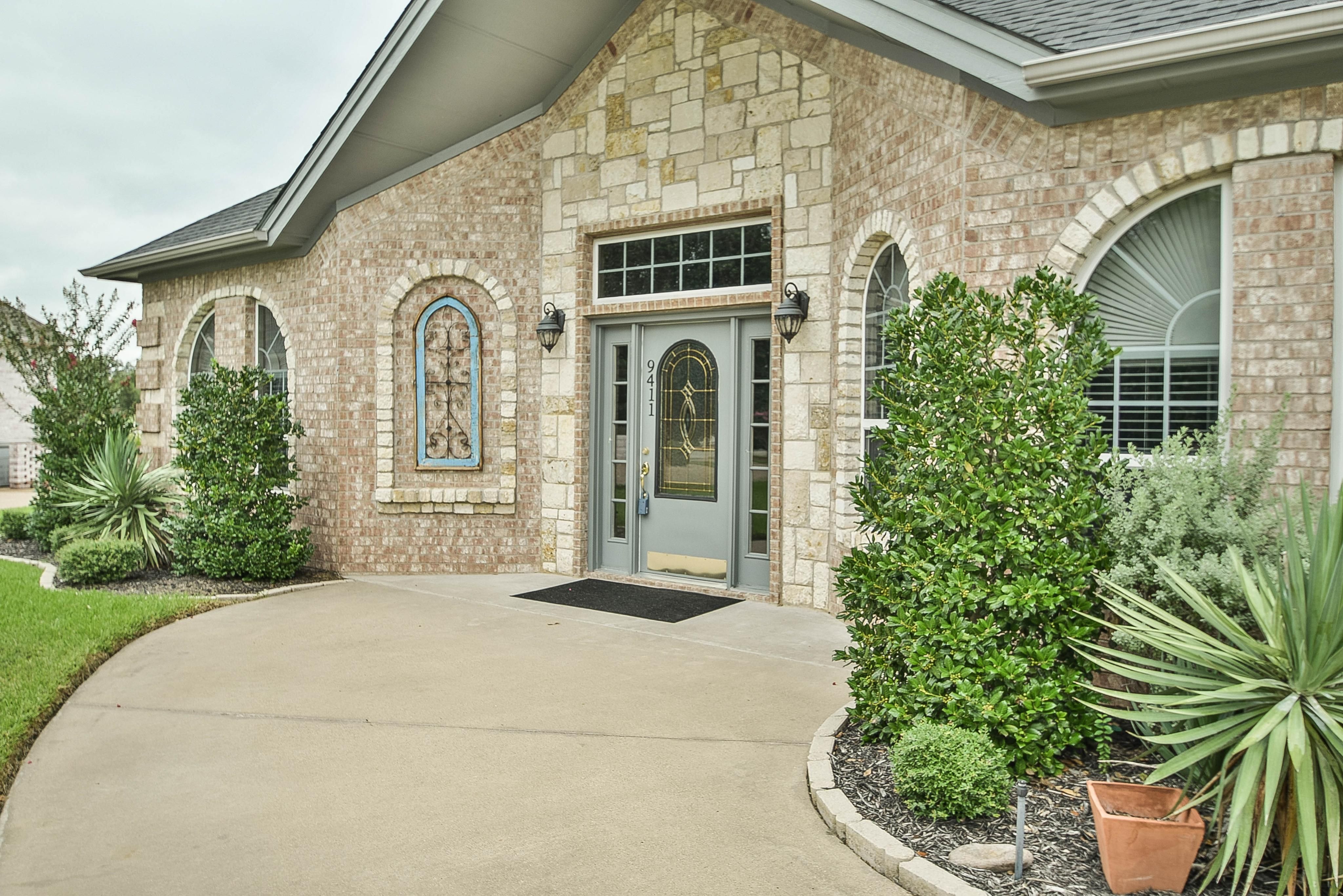 9411 Gimme CT, Granbury, TX 76049 | Land and Farm