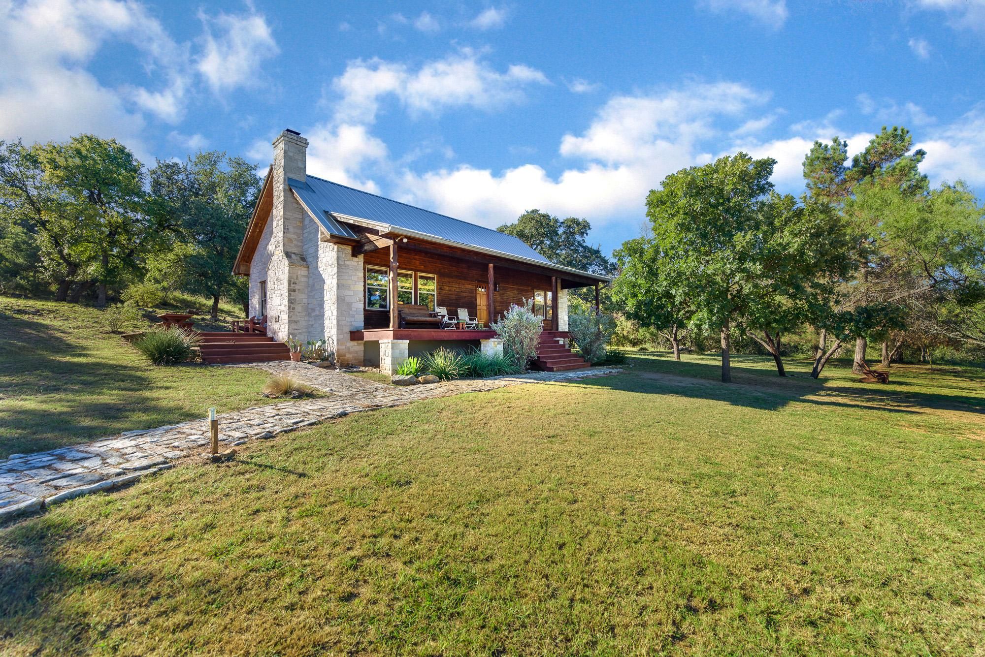 287 Crownover Lane, Round Mountain, TX 78663 | MLS: Peaceful Valley ...