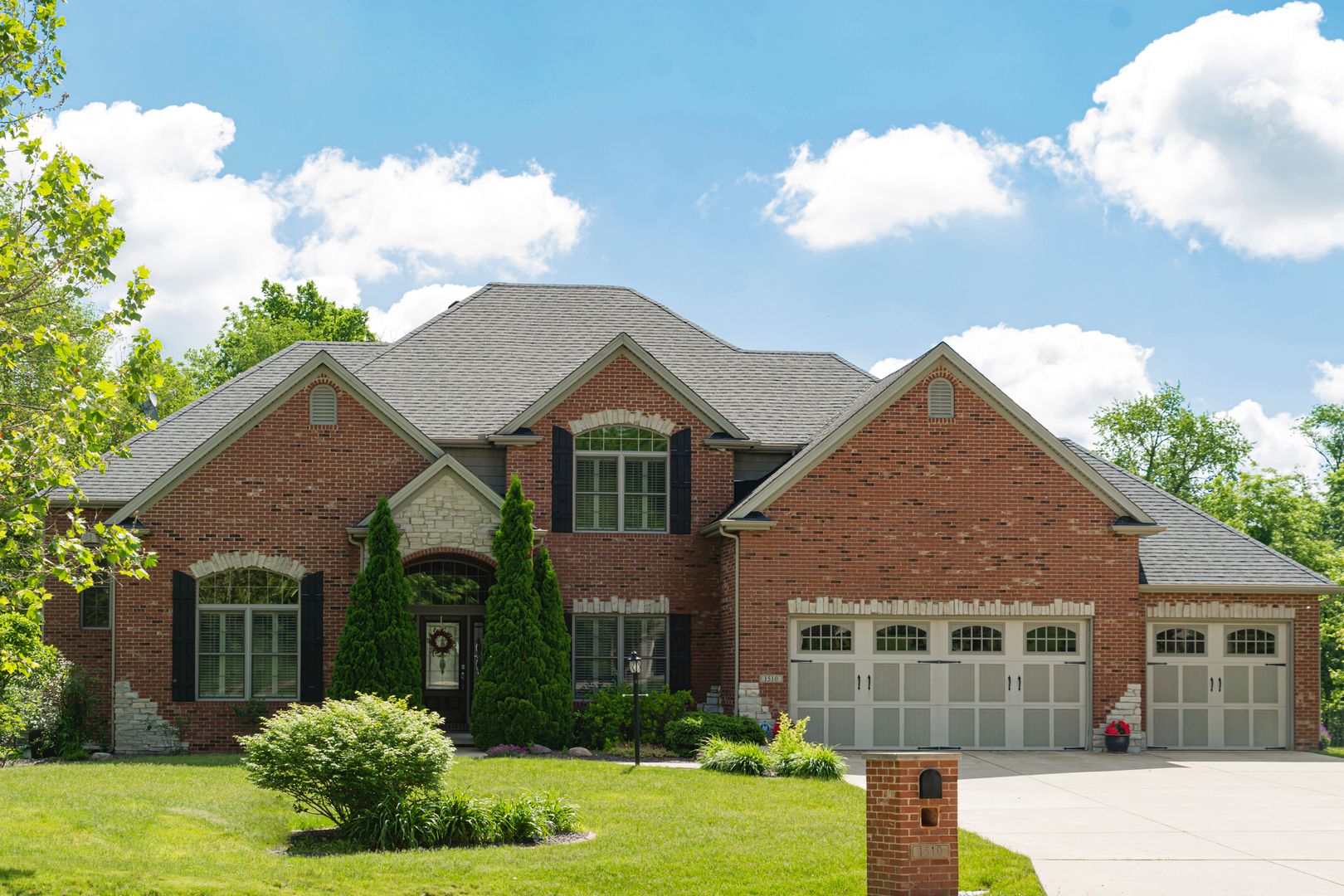 4.26 Acres, 1510 East Ridgefield Drive, Mahomet, IL 61853 | Land and Farm