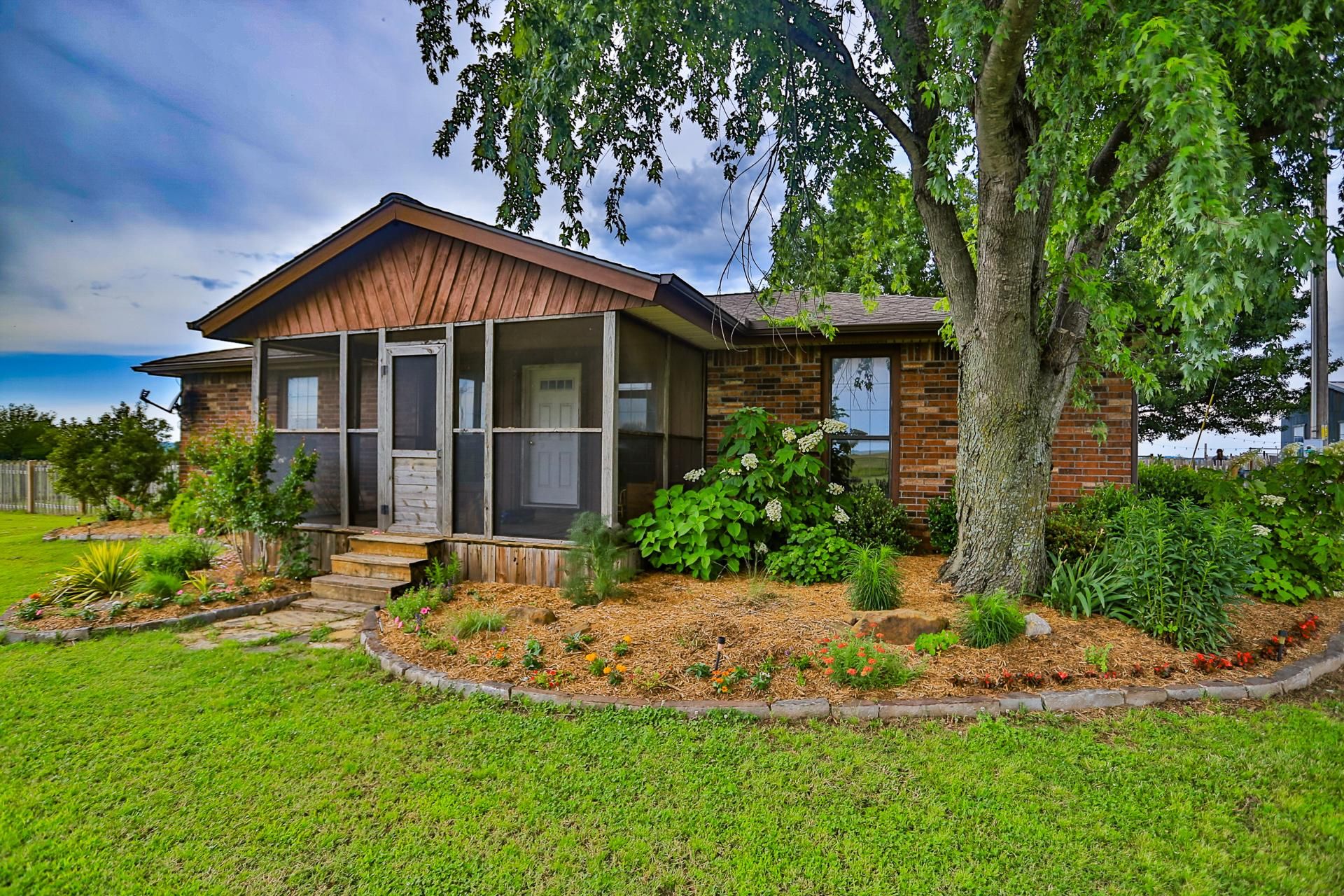 1325 Herrick Rd, Beggs, OK 74421 | Land and Farm