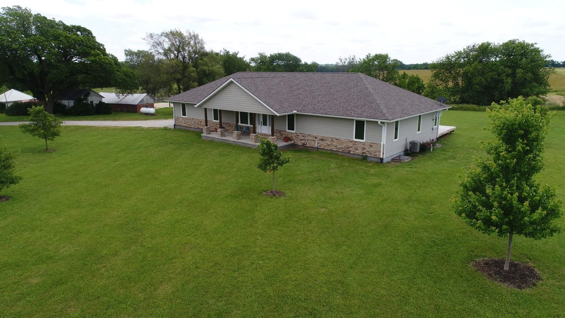 1775 19th Rd, Waverly, KS 66871 | MLS: 1775 19th Rd | Land and Farm