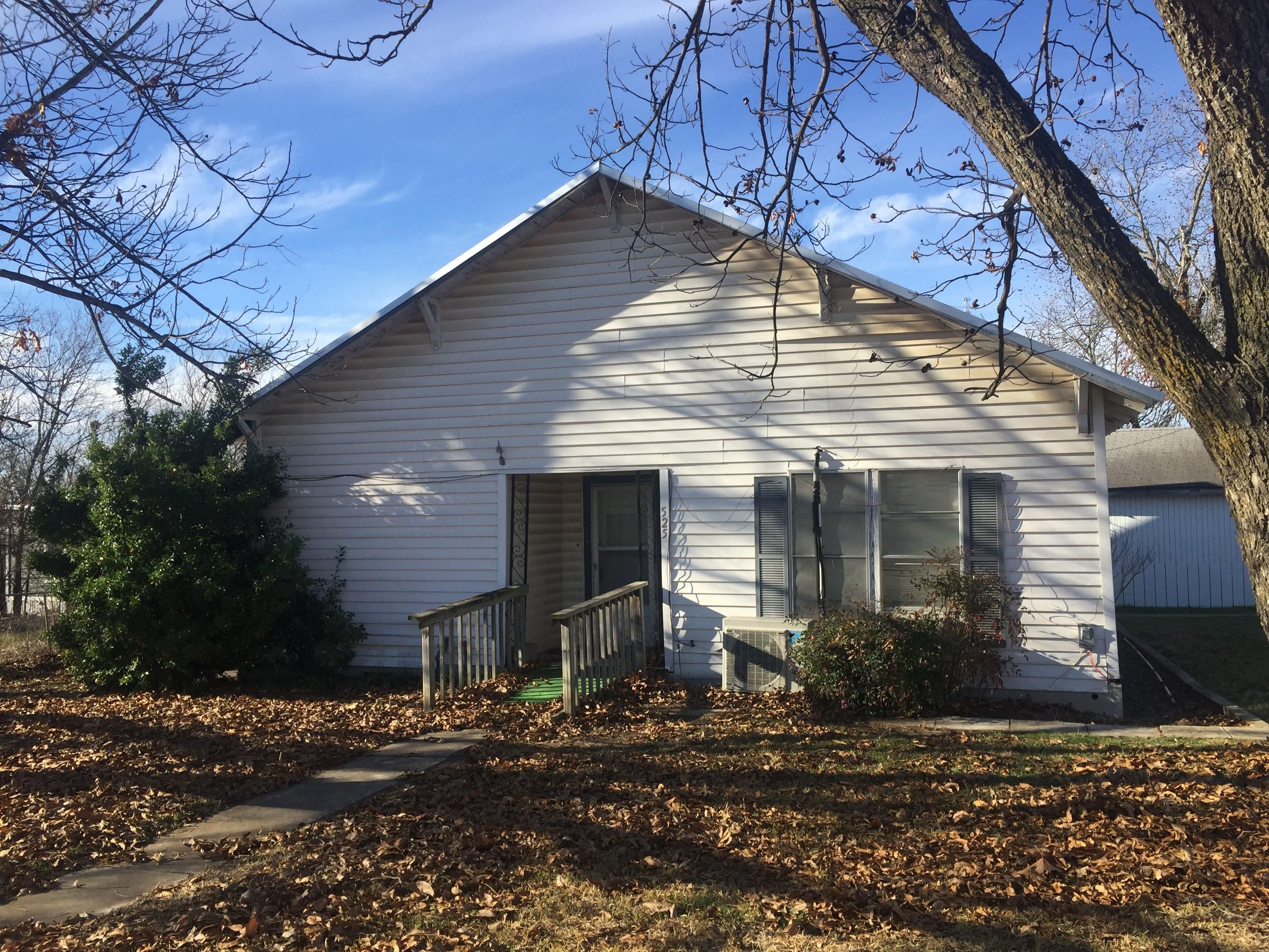 525 North 7th Street, Lometa, TX 76853 | MLS: 399492 | Land and Farm