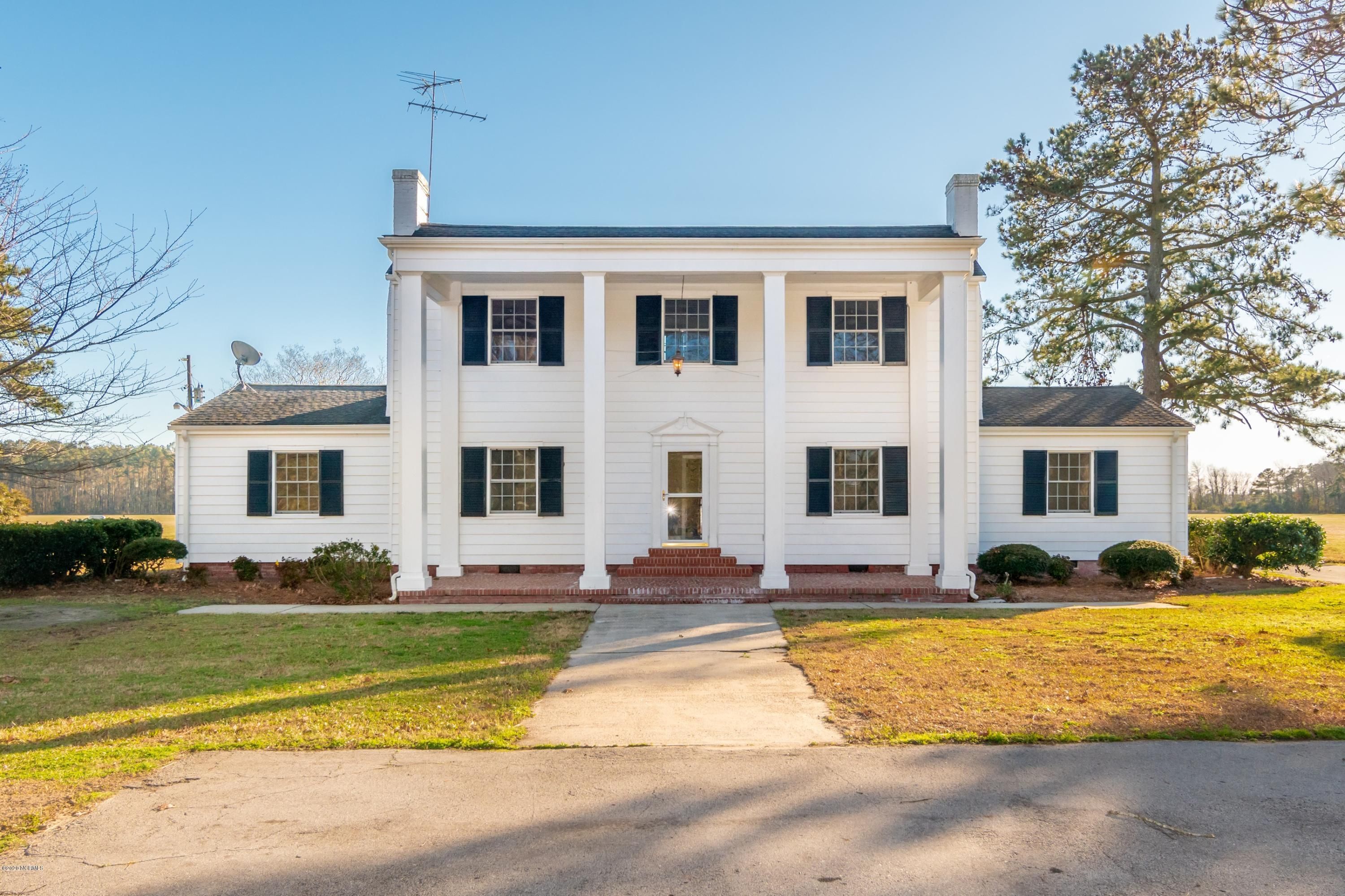 2.85 Acres, 1932 Pungo Creek Road, Pinetown, NC 27865 | Land and Farm