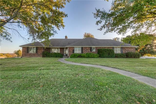 23340 Bauserman Road, Easton, KS 66020 | MLS: 2337795 | Land and Farm