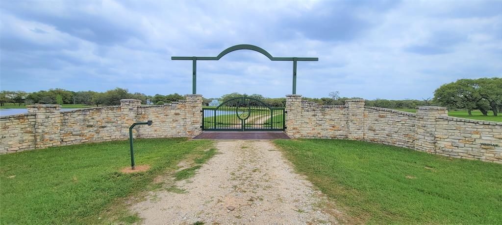 2003 Oak Ridge Road, Weimar, TX 78962 | MLS: 87051280 | Land and Farm