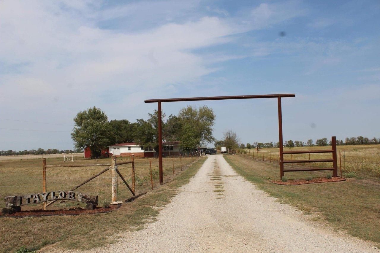 1758 3000 Rd, Bartlett, KS 67332 | Land and Farm