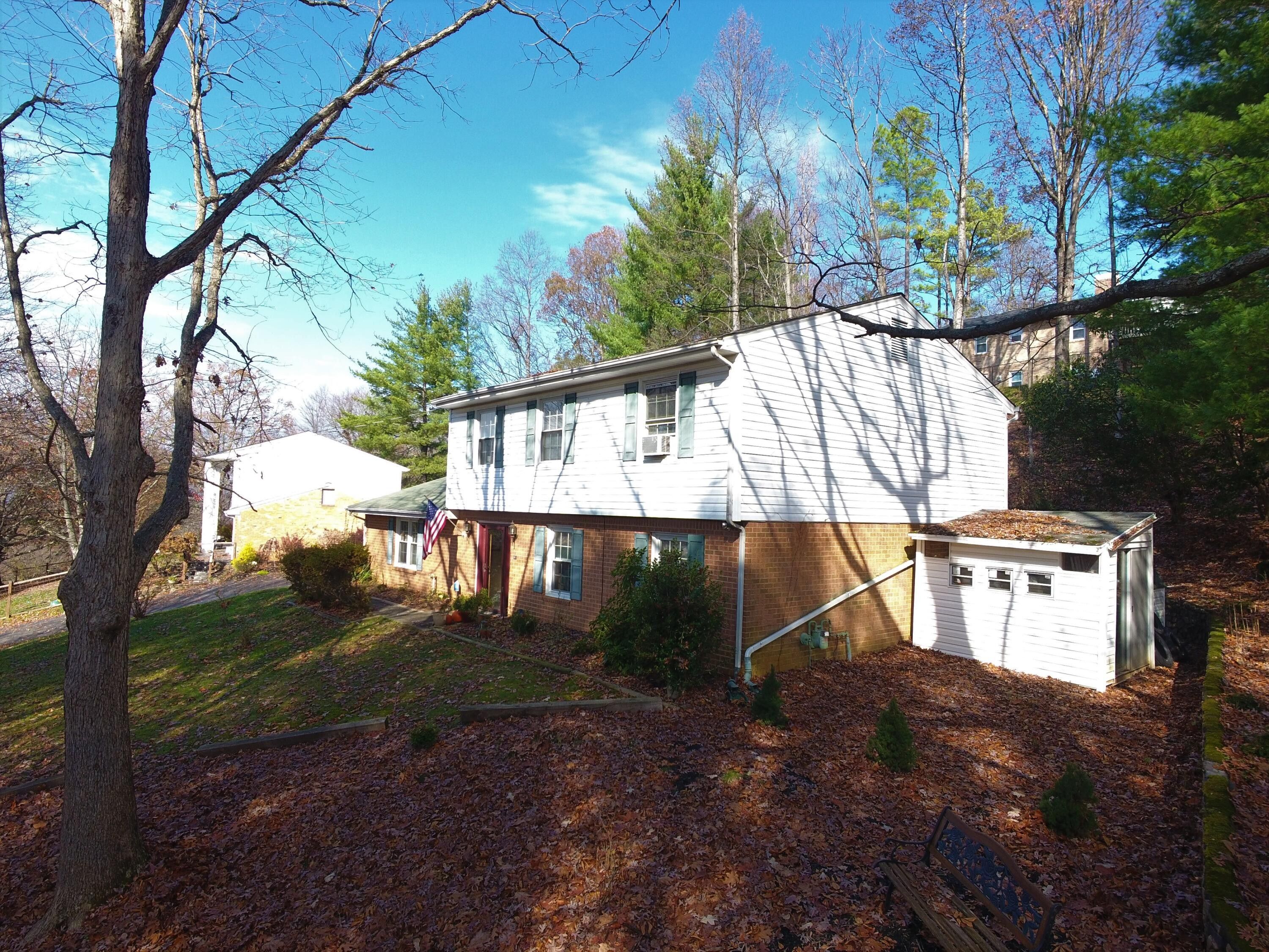 0.43 Acres, 1336 Deer Run DR, Vinton, VA 24179 | Land and Farm