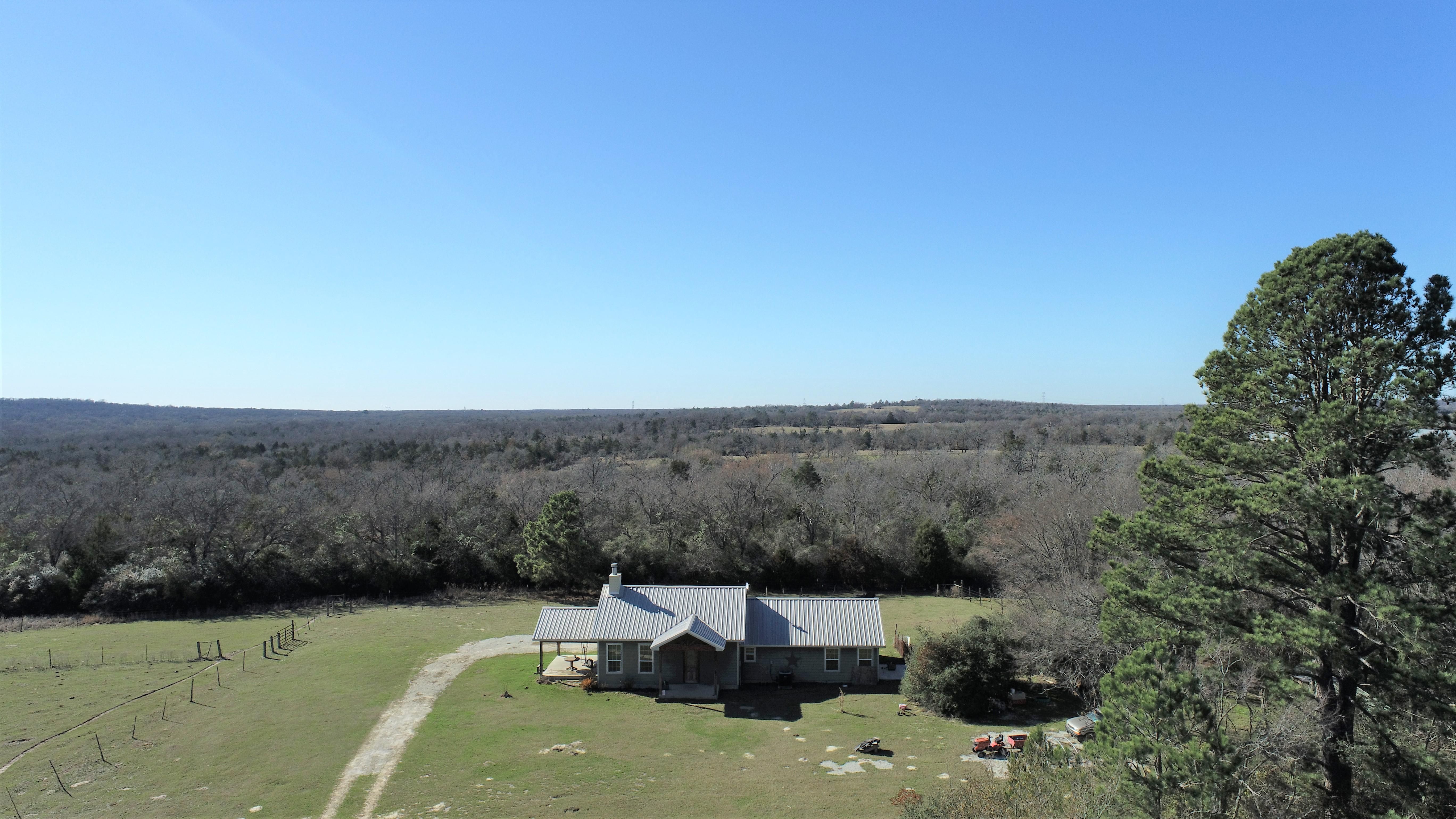 7812 CR 325, Jewett, TX 75846 | MLS: 54731289 | Land and Farm