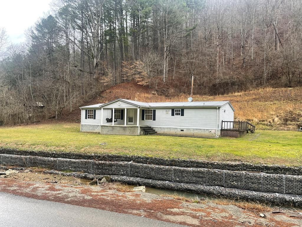 3 Acres, 1431 Dix Fork, Sidney, KY 41564 | Land and Farm