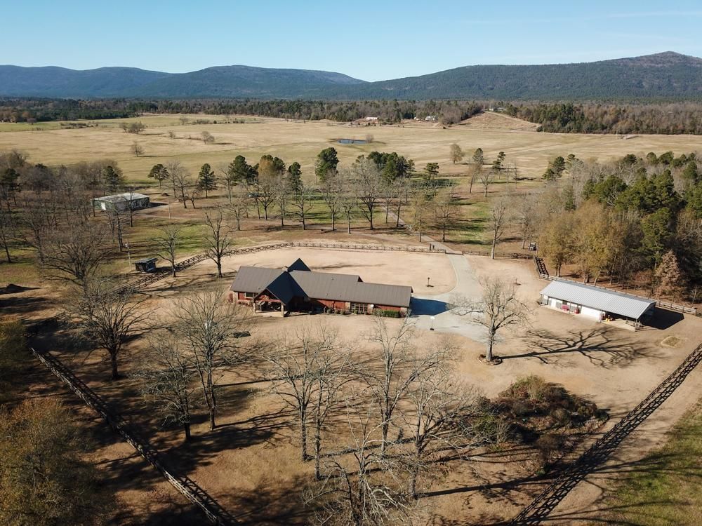 5341 W Highway 28, Waldron, AR 72958 | MLS: Scott 141 | Land and Farm