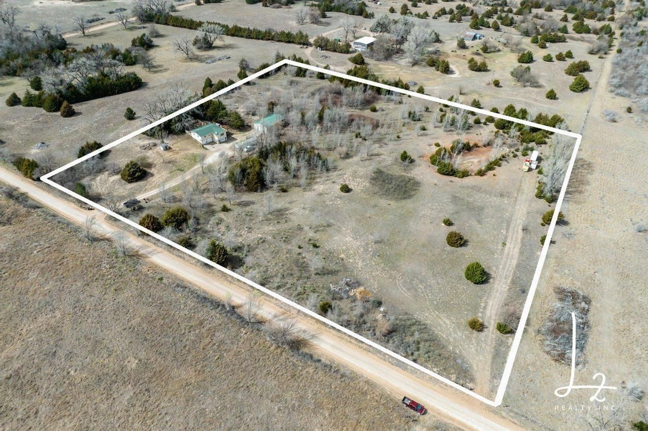2925 Avenue U, Inman, KS 67546 | Land and Farm