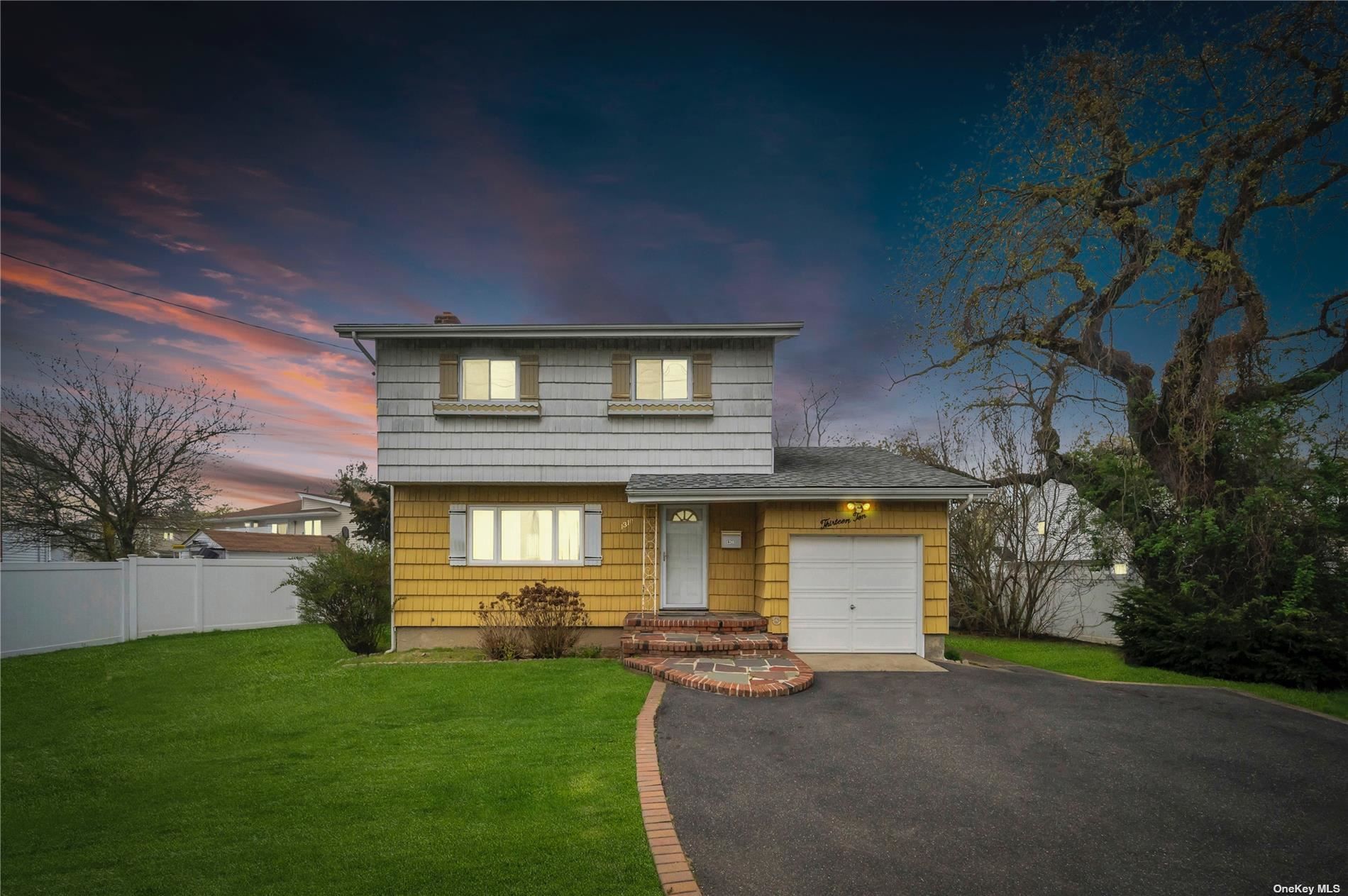 1310 Newbridge Road, North Bellmore, NY 11710 | MLS: 3473585 | Land and ...