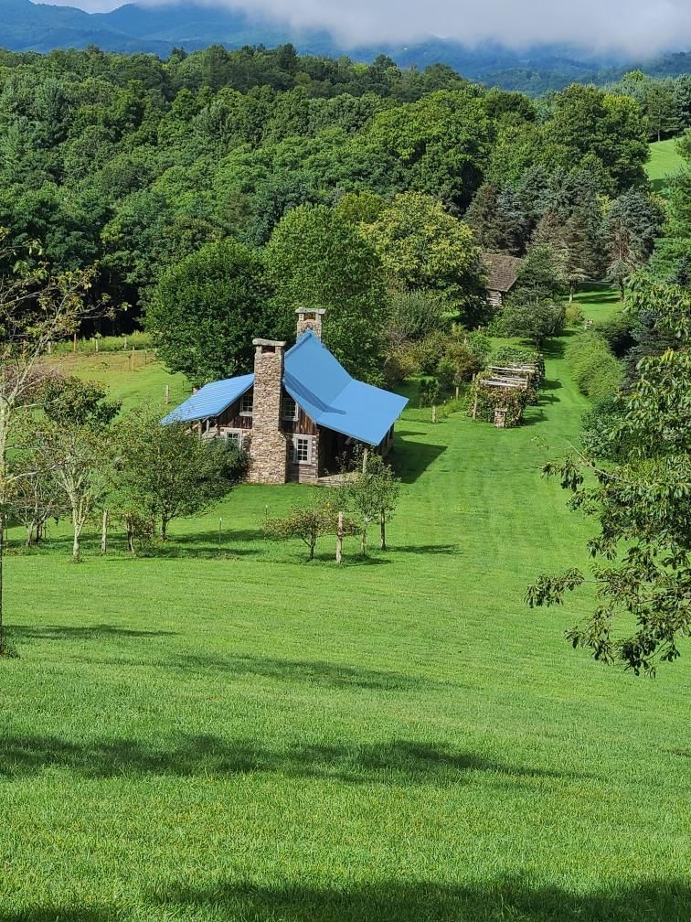 300 acres in Glenville, NC, 28736 | Land and Farm