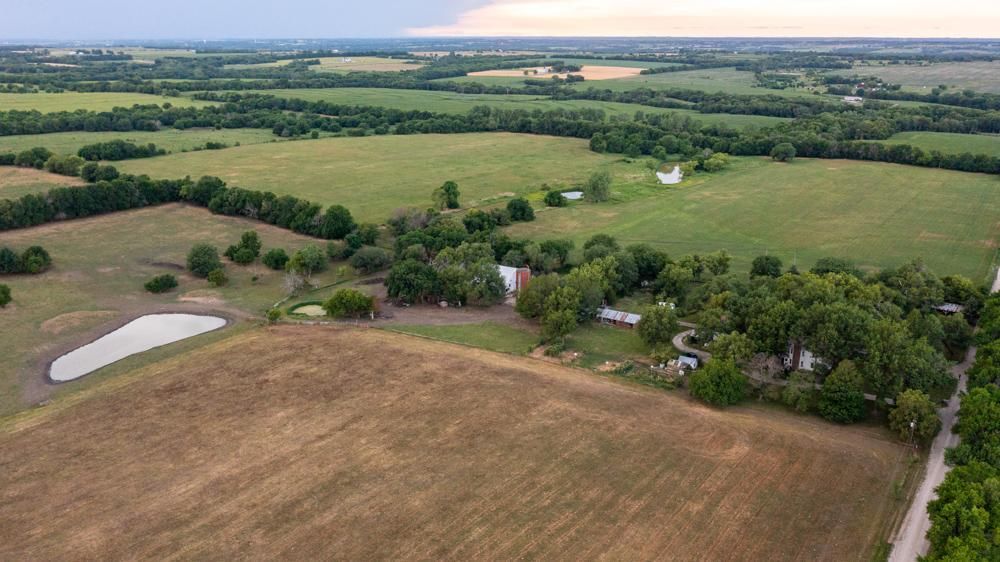 27565 S Paulen Road, Quenemo, KS 66528 | MLS: Osage 160 | Land and Farm