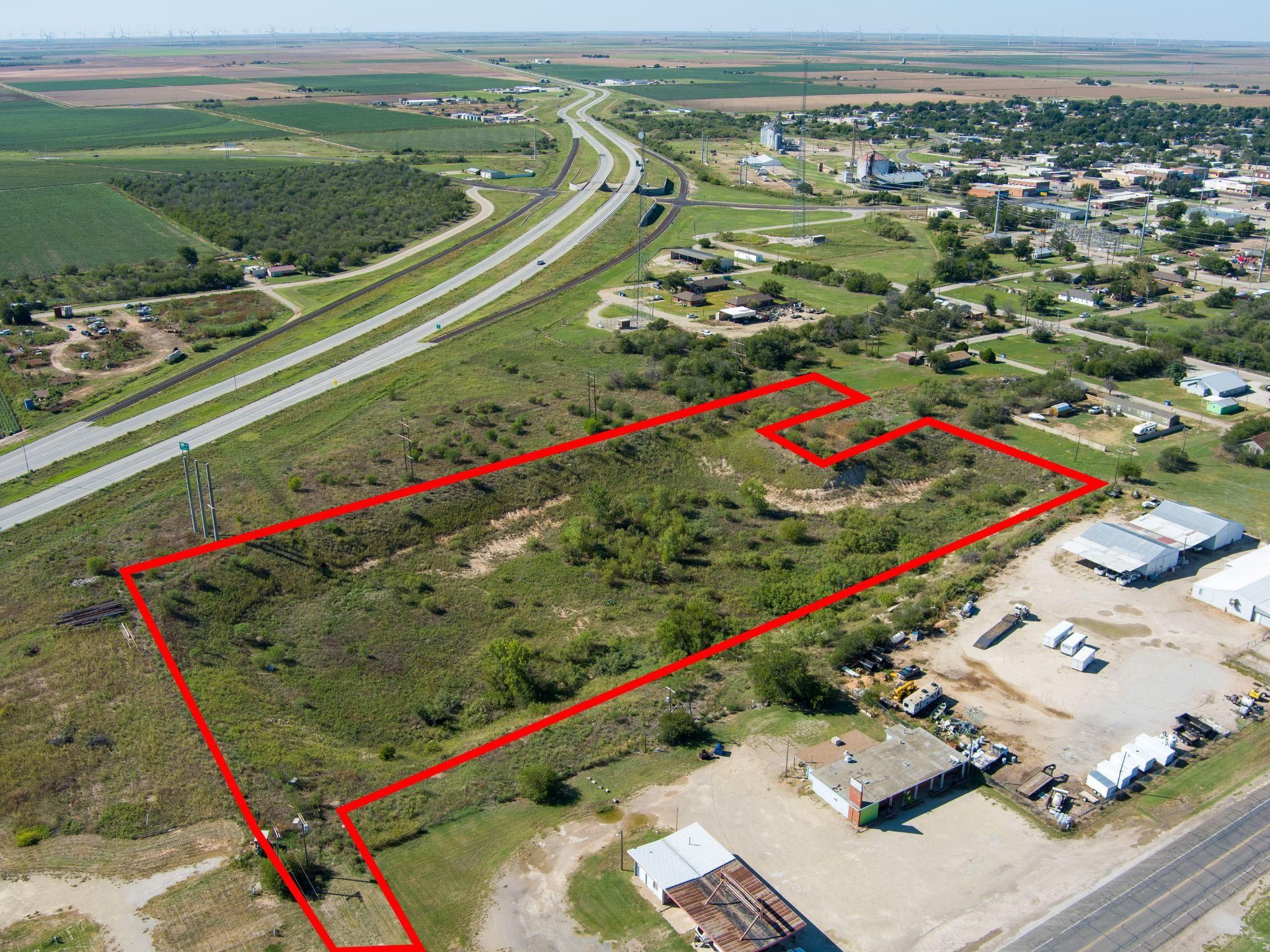 8.91 acres in Munday, TX, 76371 | MLS: 20452643 | Land and Farm