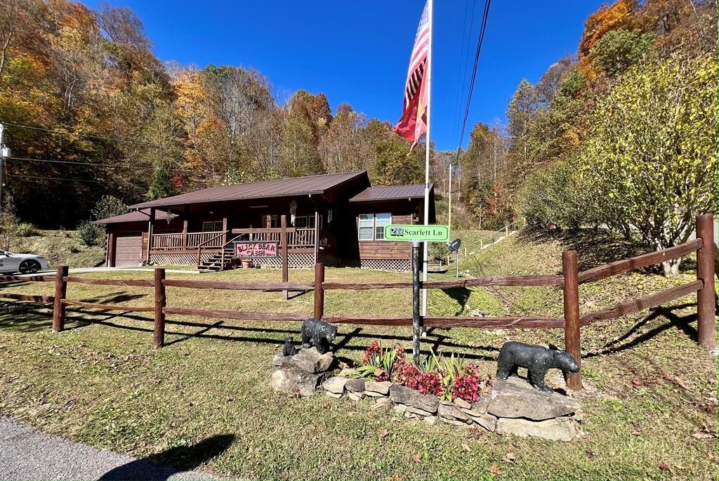 211 Scarlett Ln, Neon, KY 41840 | MLS: 121330 | Land and Farm