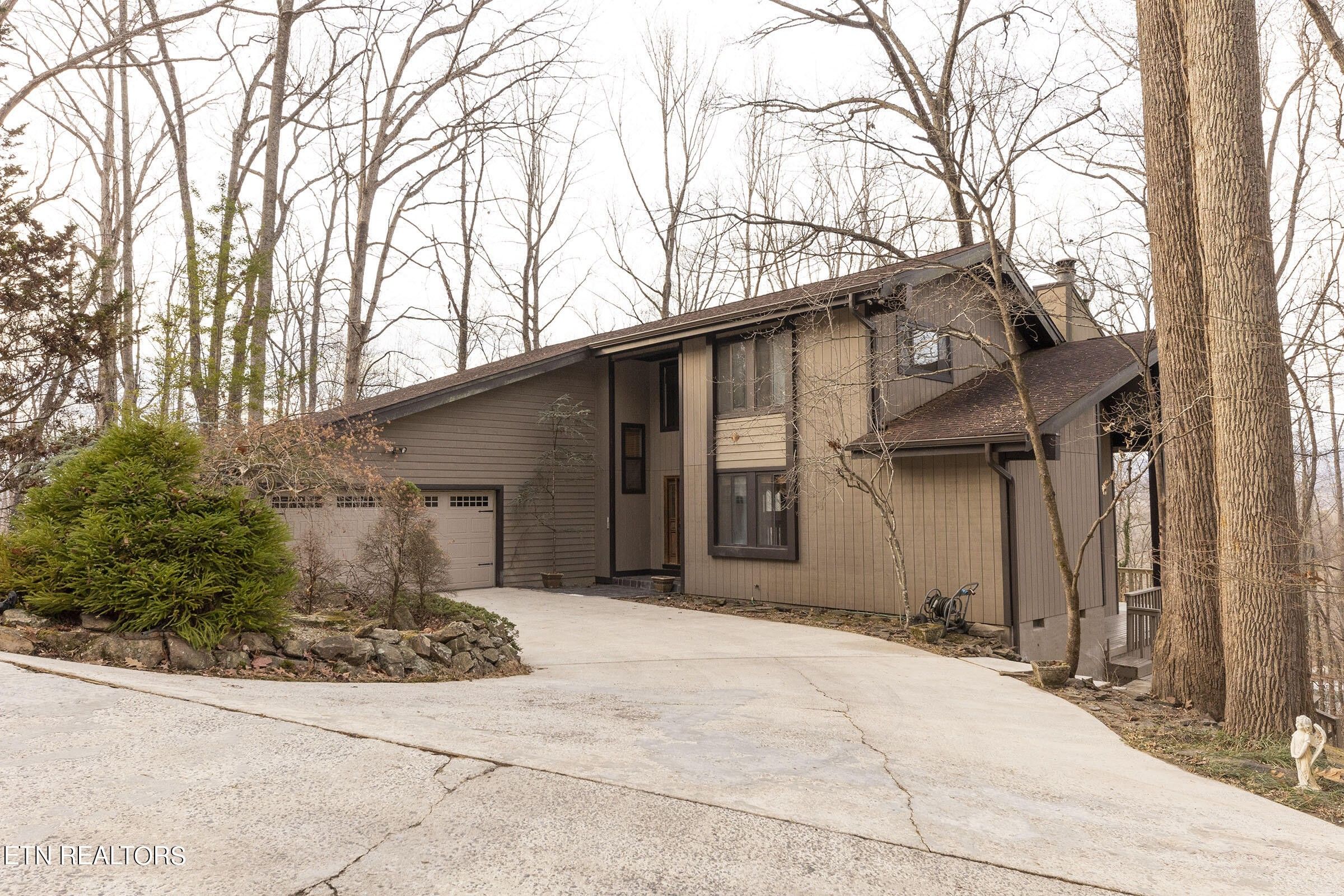 1.62 Acres, 1143 W Outer Drive, Oak Ridge, TN 37830 | Land and Farm