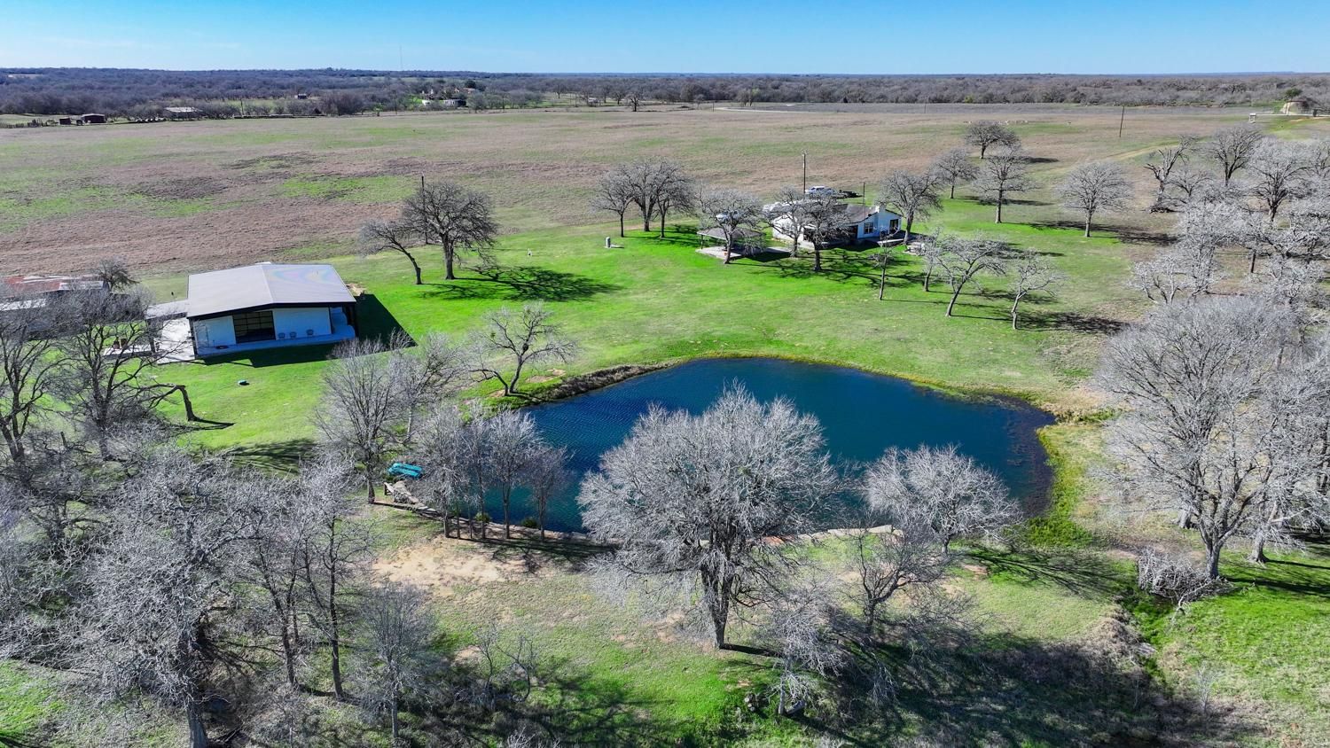 240 acres in Gonzales, TX, 78629 | Land and Farm