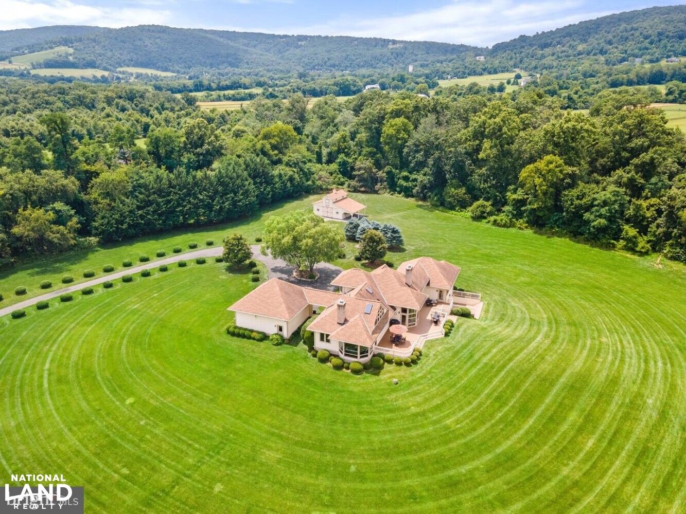 18291 Calumet Ln, Bluemont, VA 20135 | Land and Farm
