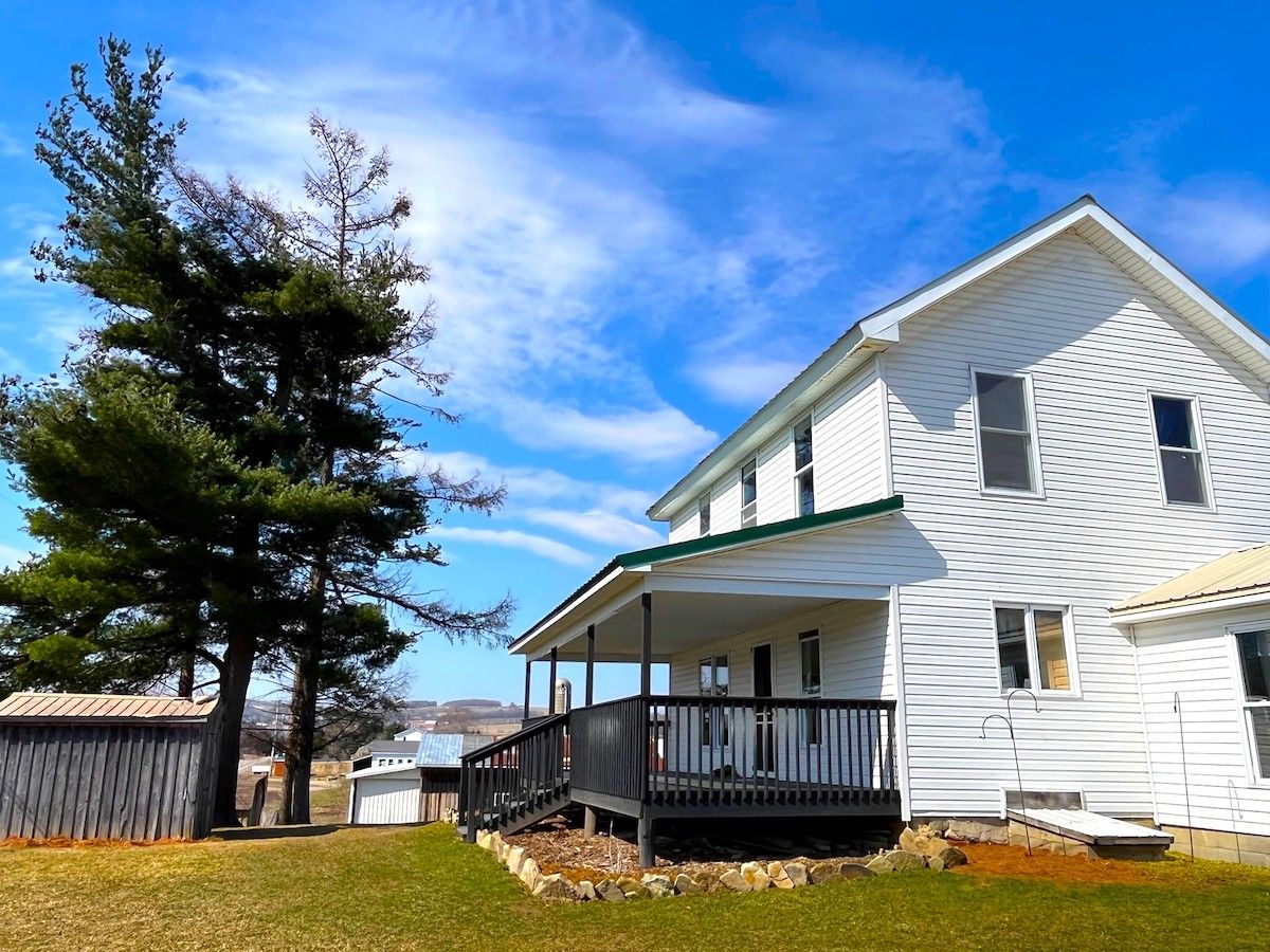 8428 County Road 3, Freedom, NY 14065 | MLS: https://www.nystatemls.com ...