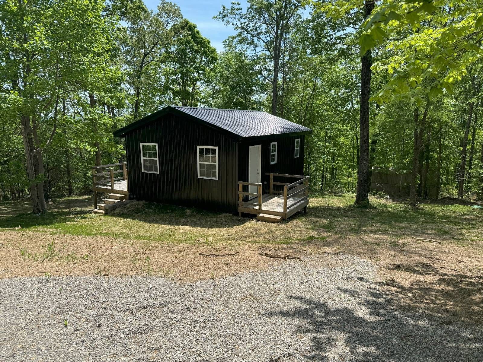 1.33 Acres, 60 High Ridge Tower Rd., Middleburg, KY 42541 | Land and Farm