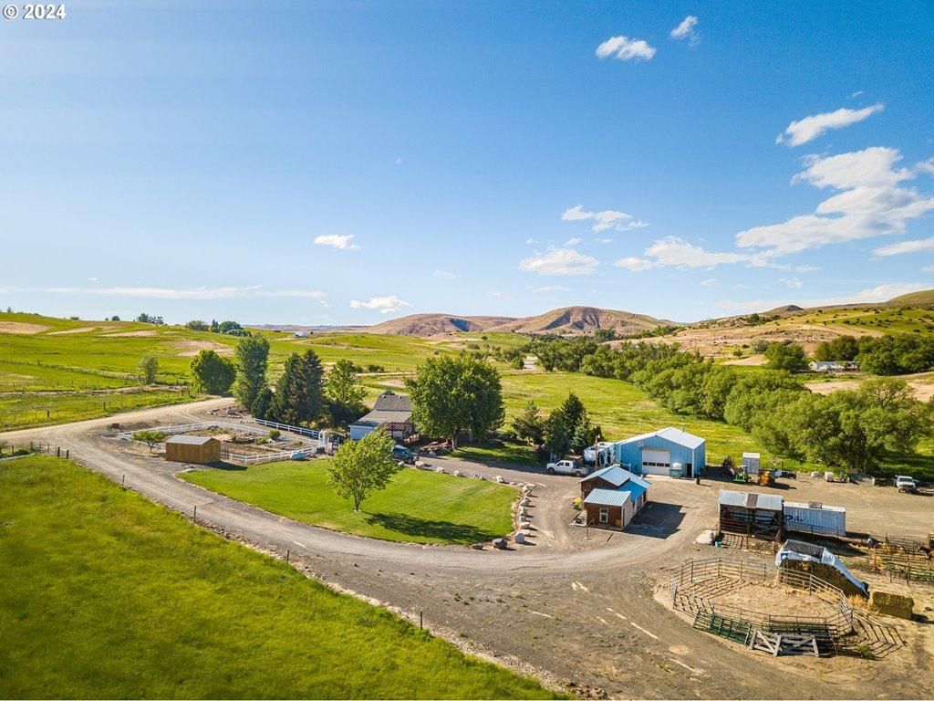 42139 Dry Gulch Rd, Richland, OR 97870 | MLS: 24504138 | Land and Farm