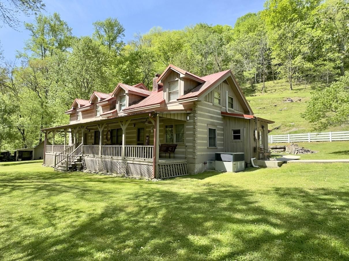 1061 Francis Ln, Woodbury, TN 37190 | Land and Farm