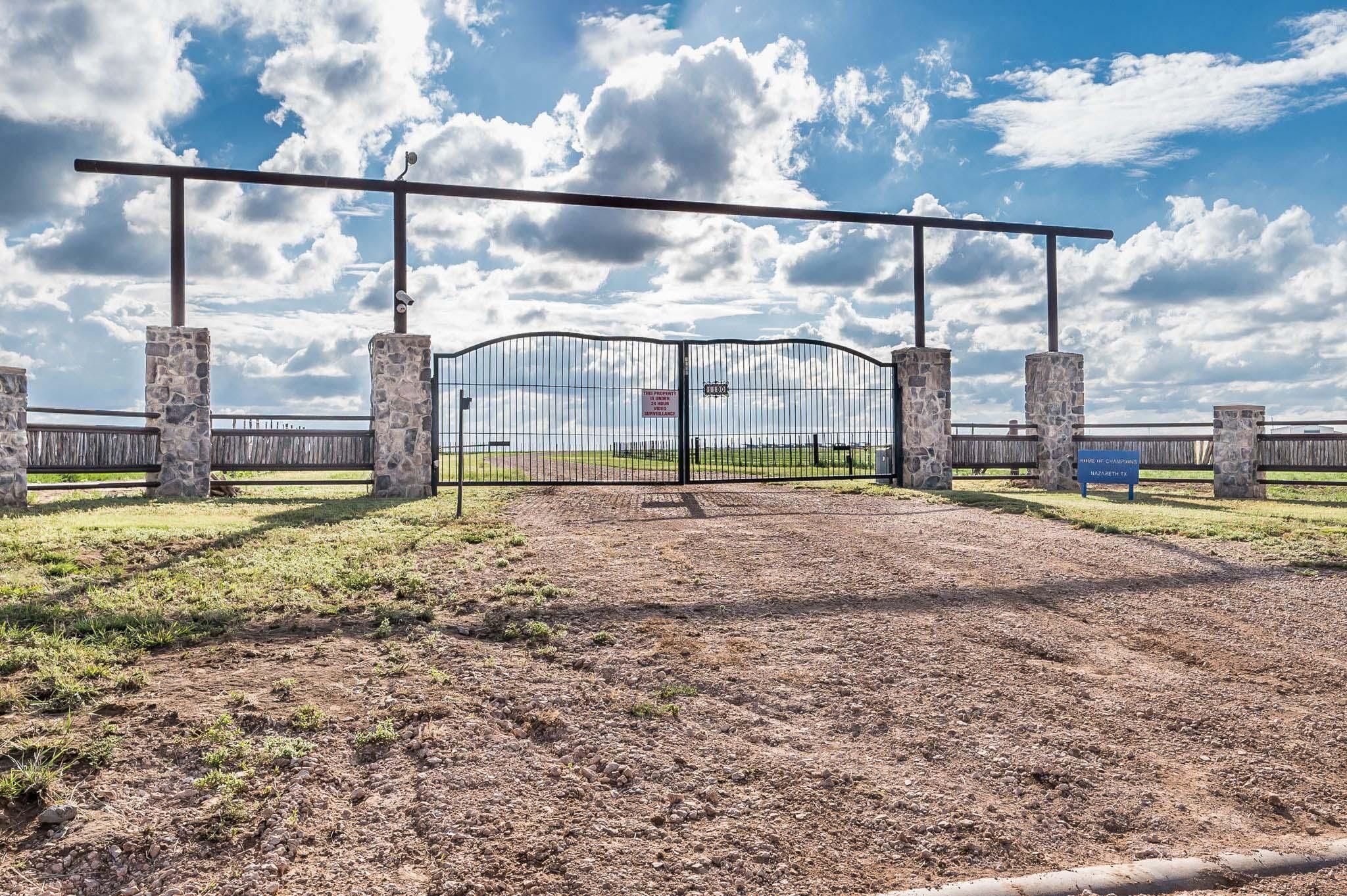 1190 County Road 522, Dimmitt, TX 79027 | Land and Farm