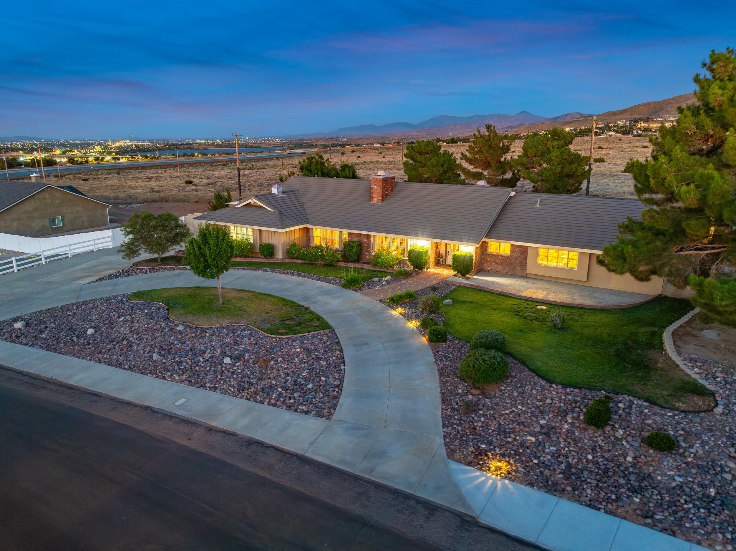 1140 Hernandez Drive, Palmdale, CA 93551 | MLS: 24004846 | Land and Farm