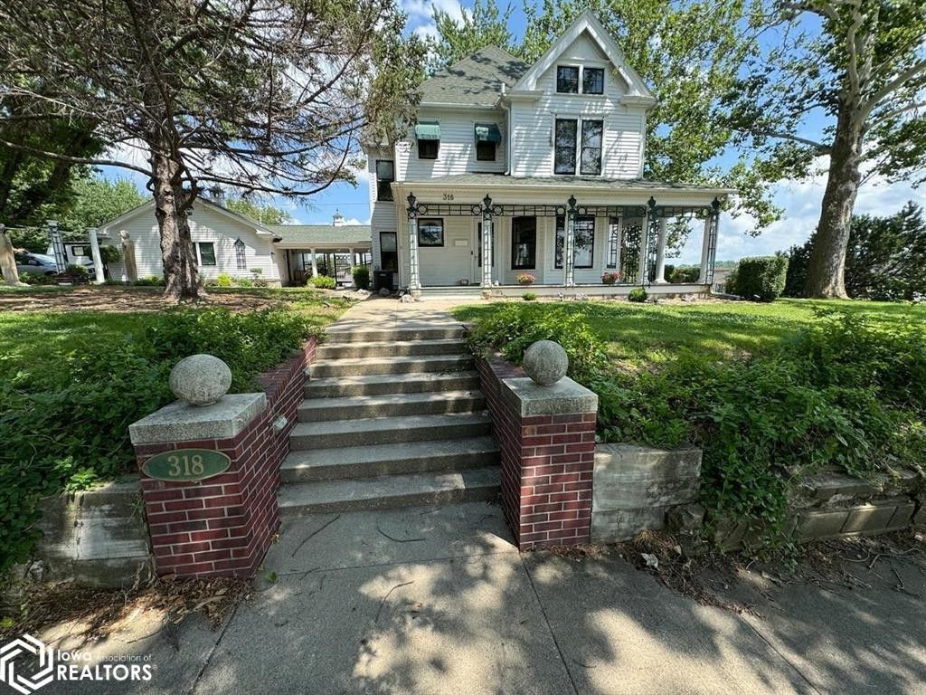 318 S 15Th Street, Denison, IA 51442 | MLS: 6316546 | Land and Farm