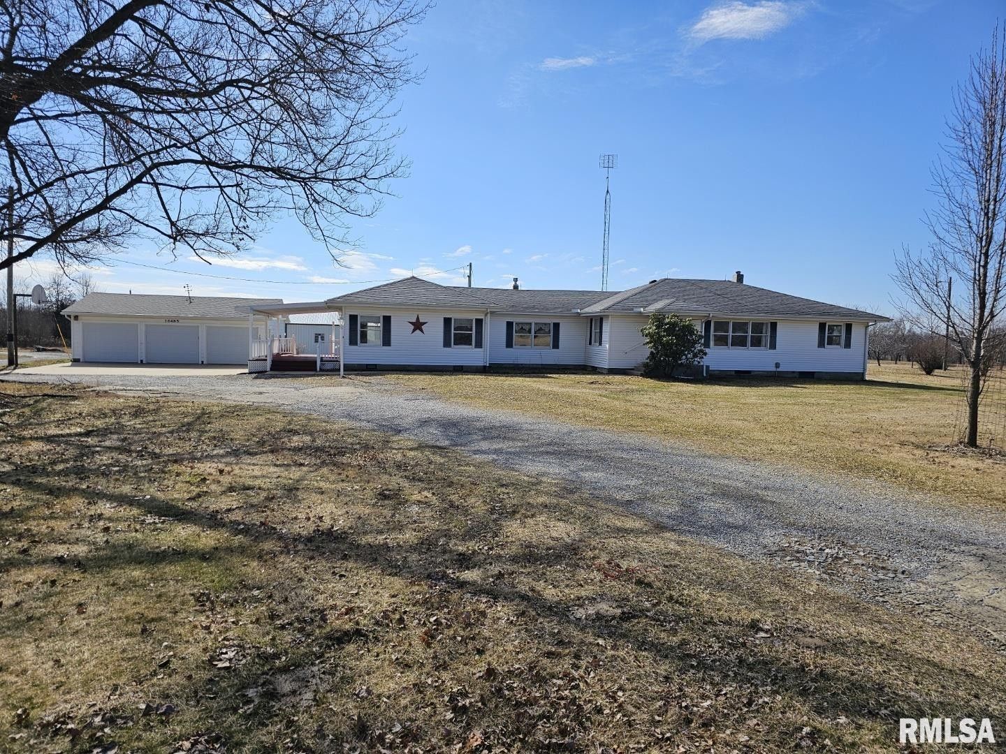 16485 E ROBIN Road, Bakerville, IL 62864 | MLS: EB454221 | Land and Farm