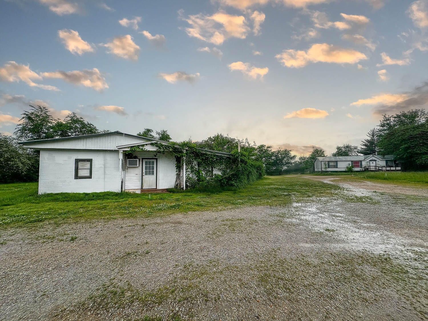 27648 Mo 142, Couch, MO 65690 | MLS: 60267610 | Land and Farm