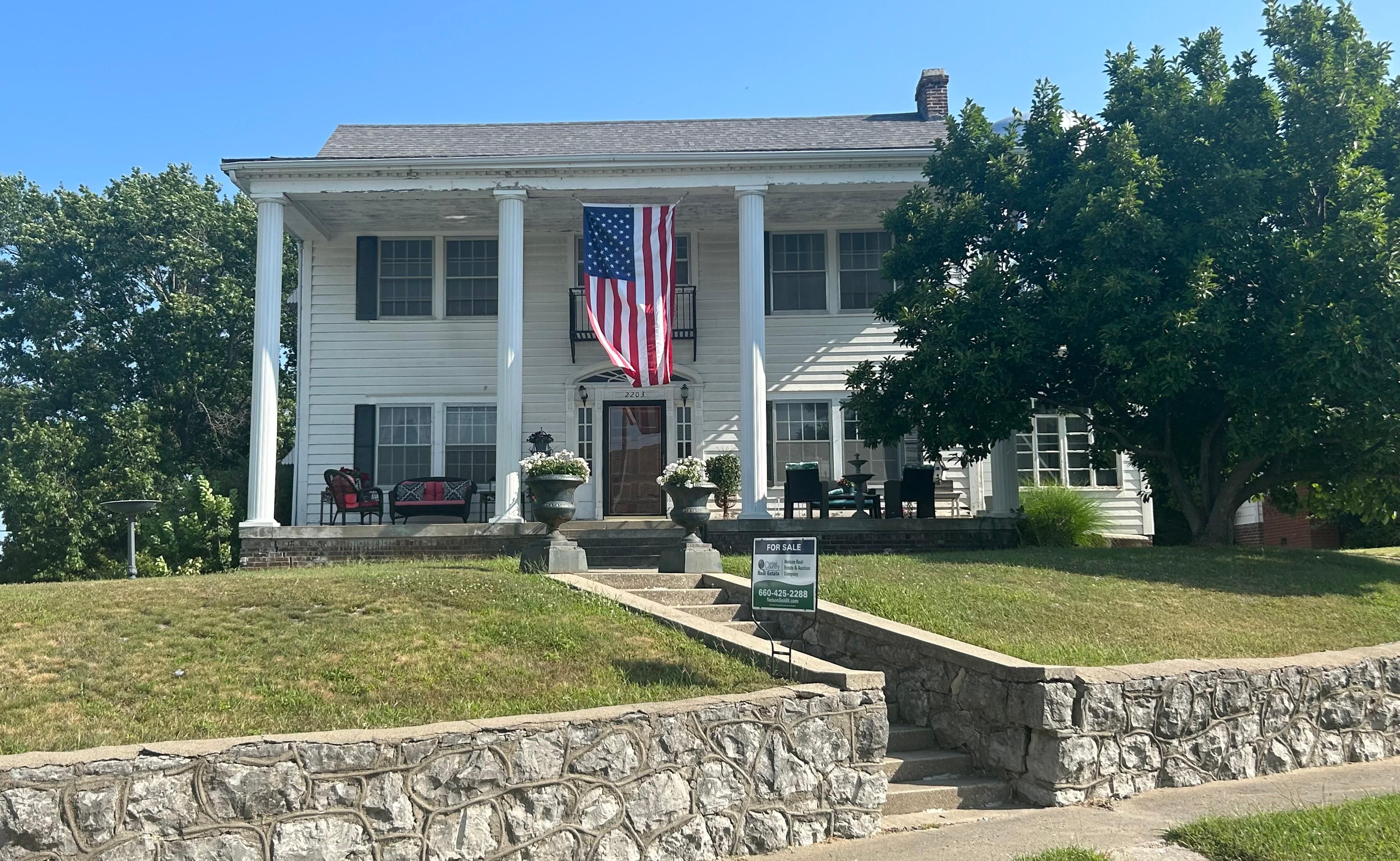 2203 Oakland Ave, Bethany, MO 64424 | Land and Farm