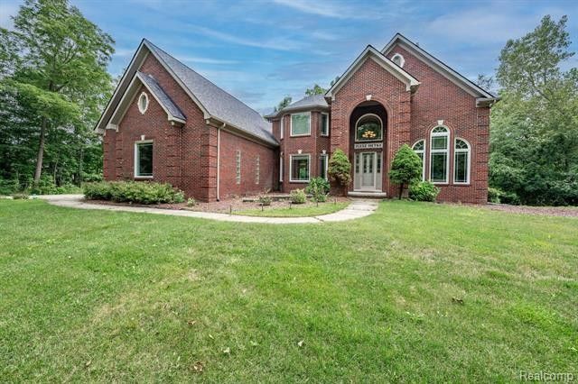 21232 HETKE Drive, Farmington Hills, MI 48335 | MLS: 20240058624 | Land ...