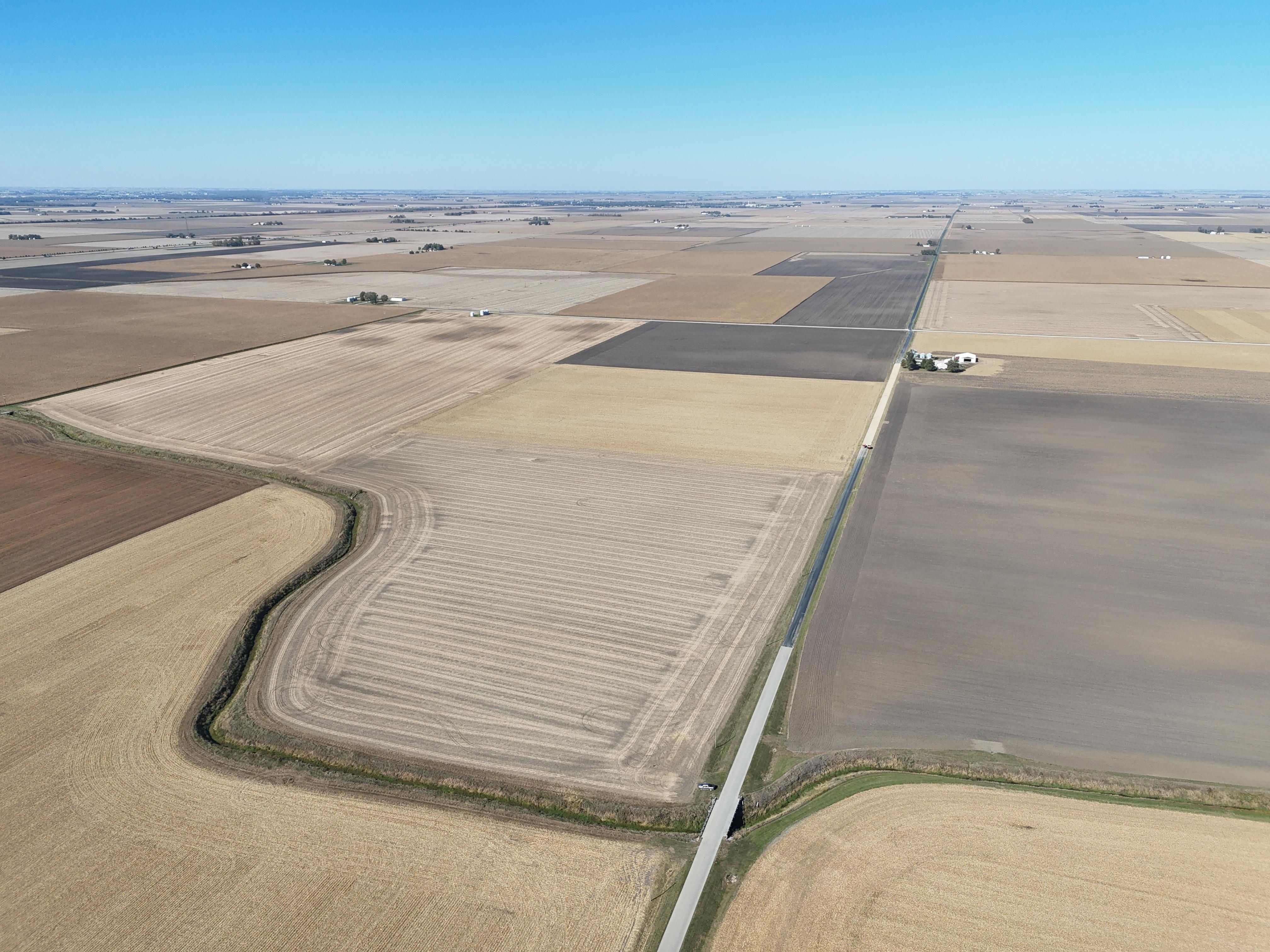 15655 1100E, Arcola, IL 61910 | MLS: M-66 | Land and Farm