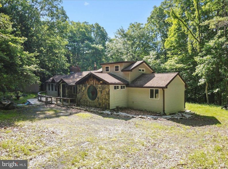 3126 Bear Swamp Road, East Stroudsburg, PA 18302 | MLS: PAMR2003460 ...