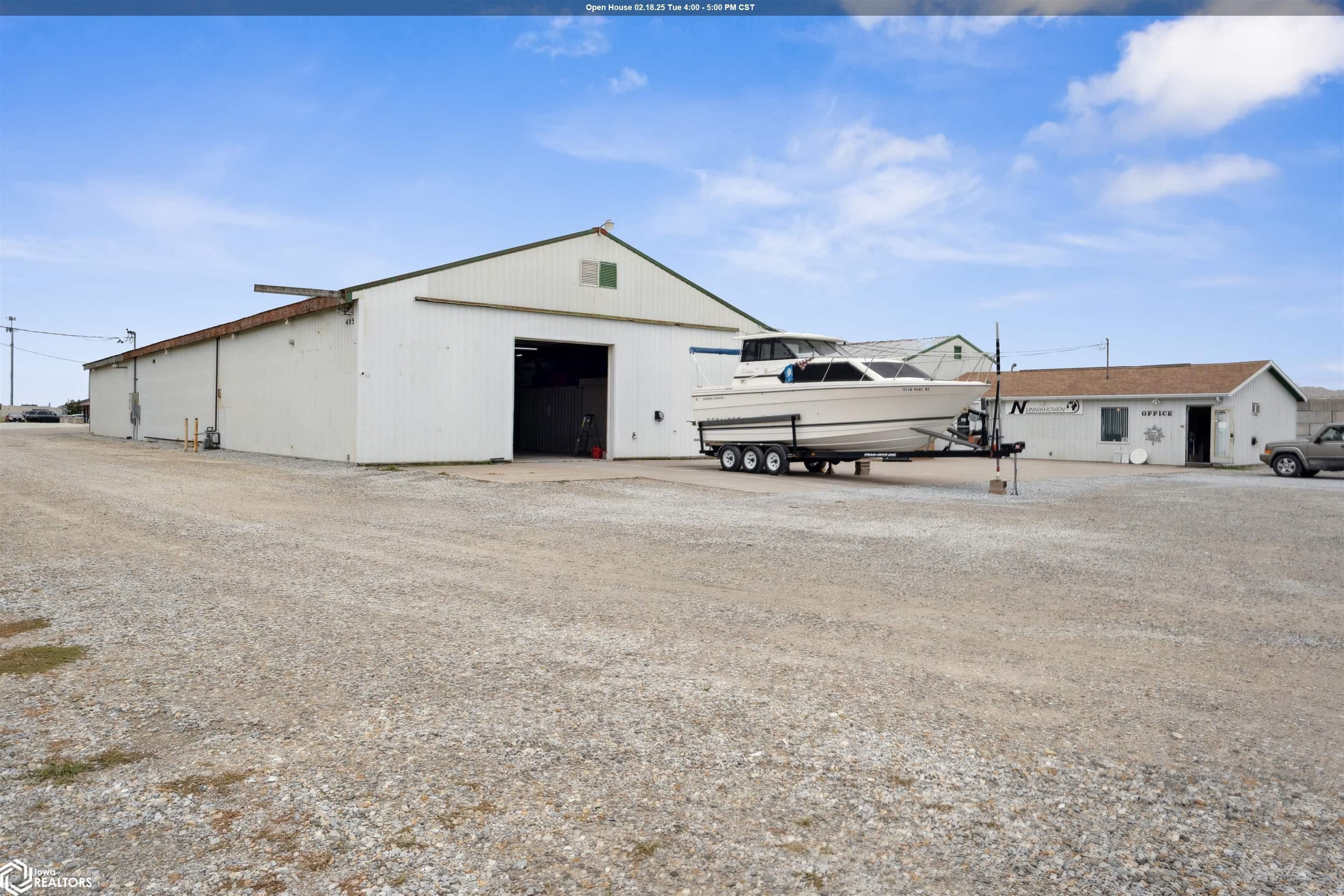 405 Wapello Street S, Mediapolis, IA 52637 | MLS: 6321538 | Land and Farm