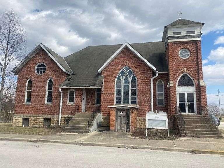 105 McKee St, Macy, IN 46951 | MLS: 202510641 | Land and Farm