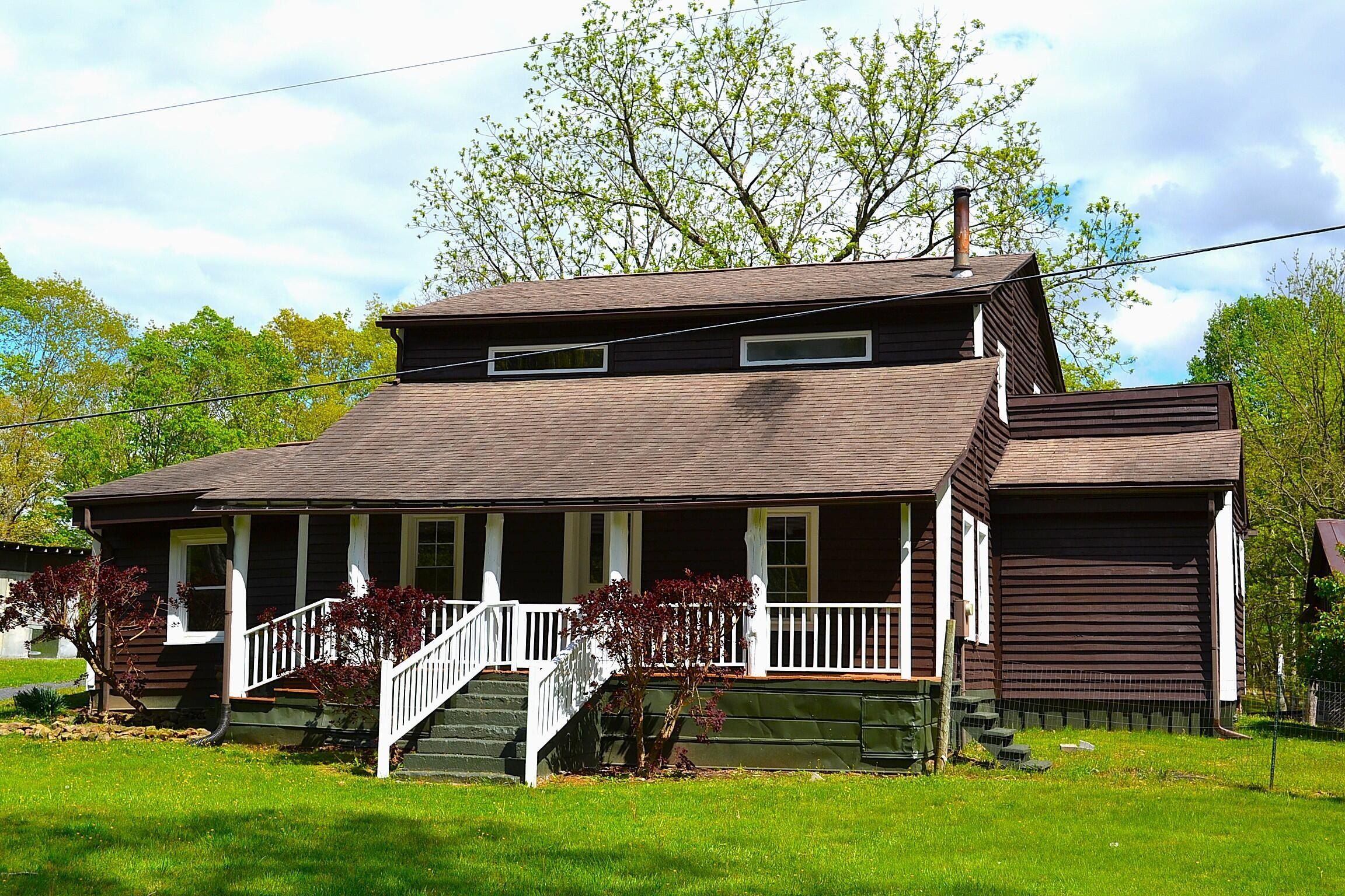 4250 Julia Rd, Renick, WV 24966 | MLS: 25-544 | Land and Farm