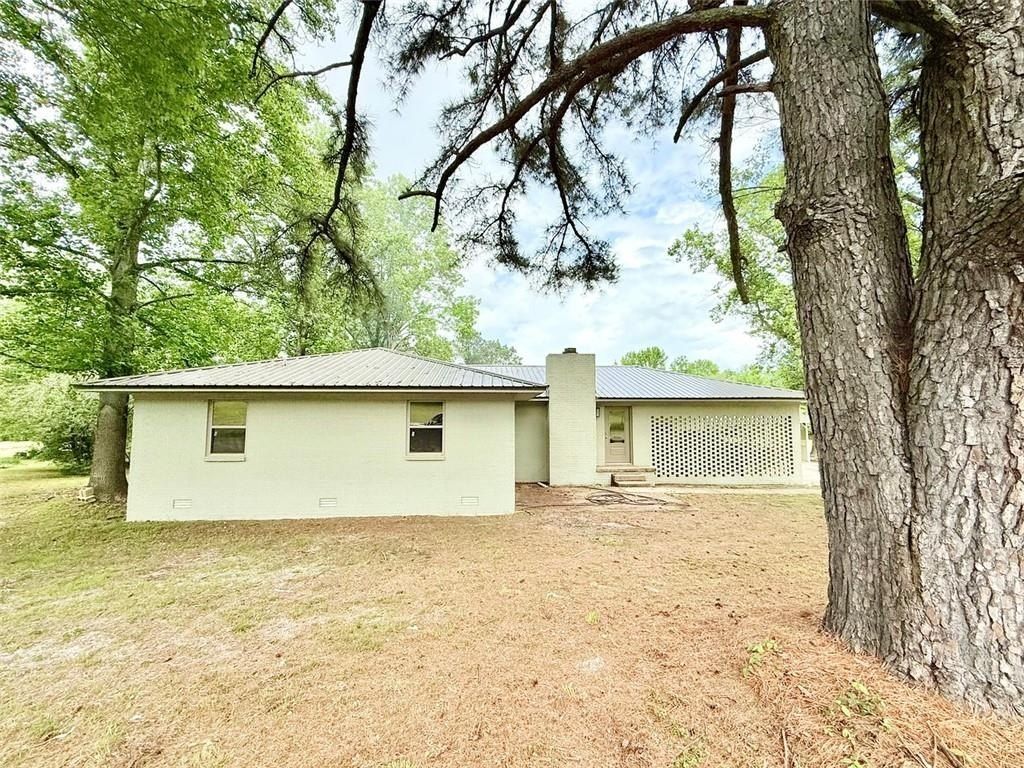 10098 Bayview RD, Dardanelle, AR 72834 | MLS: 1307825 | Land and Farm