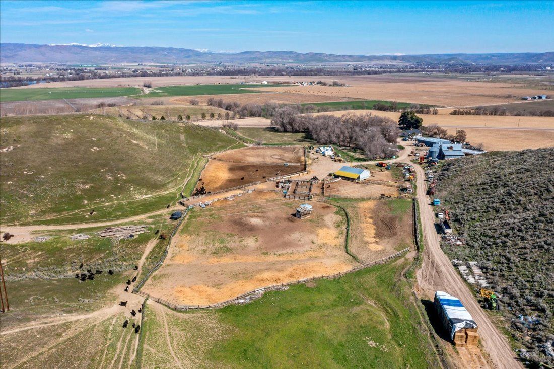 5645 OR-201, Ontario, OR 97914 | Land and Farm