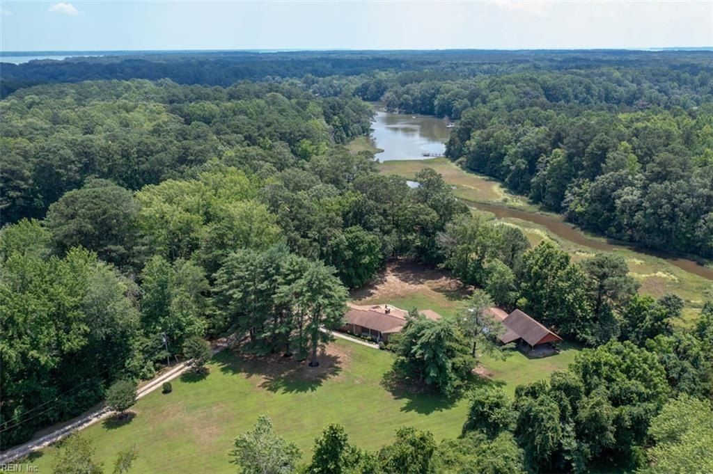 7470 Creeks End Road, Gloucester, VA 23061 | MLS: 10590817 | Land and Farm