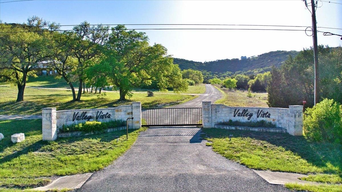 134 Valley Vista Drive, Concan, TX 78838 | Land and Farm
