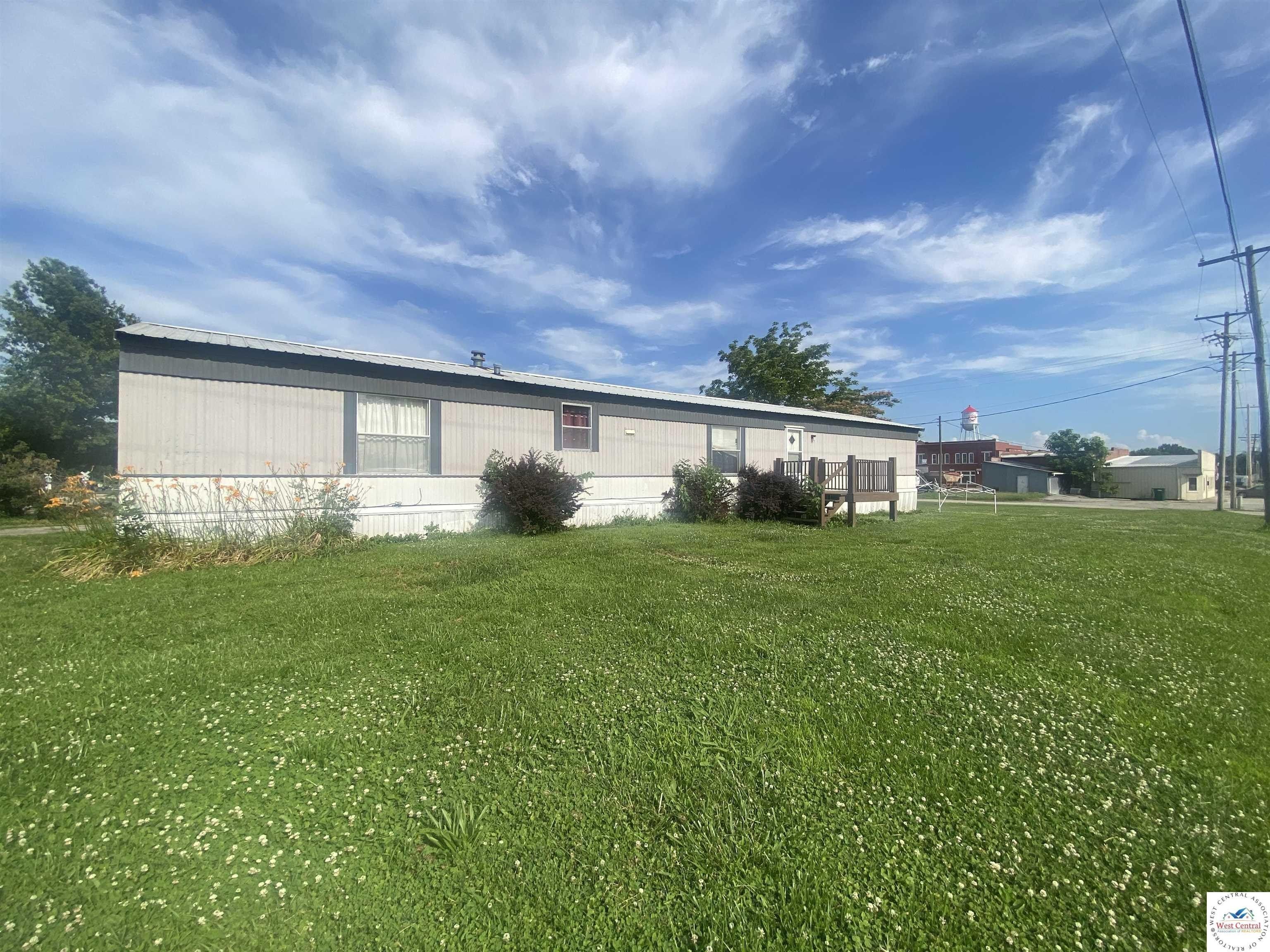 420 N Poplar, Appleton City, MO 64724 | MLS: 100837 | Land and Farm