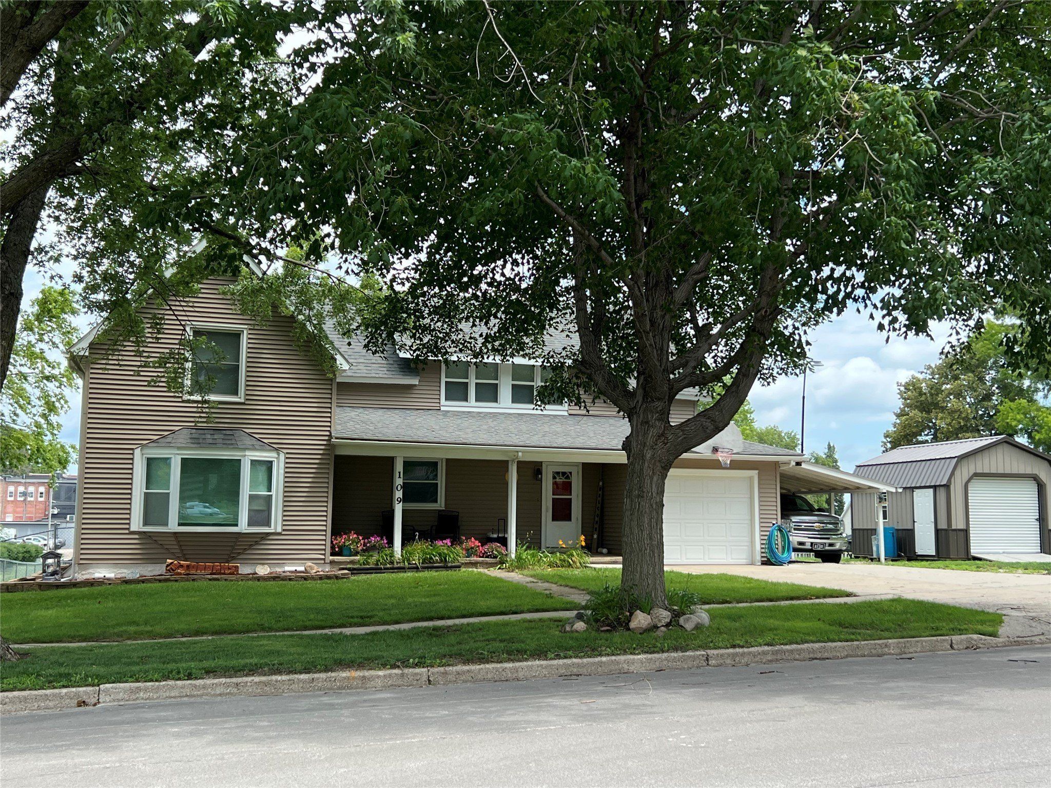 109 E Jackson Street, Panora, IA 50216 | MLS: 720814 | Land and Farm