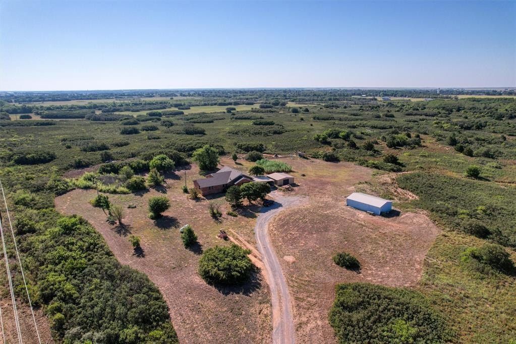 17458 E 1230 Road, Erick, OK 73645 | MLS: 1169209 | Land and Farm