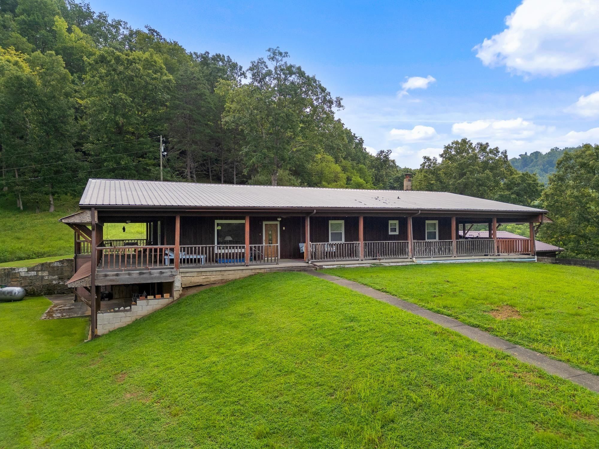 173 Glen Damron Lane, Genoa, WV 25517 | MLS: 182014 | Land and Farm